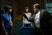 10 Cloverfield Lane Movie Plot Ending Explained The Cinemaholic 10 Cloverfield Lane Movie Plot Ending Explained The Cinemaholic