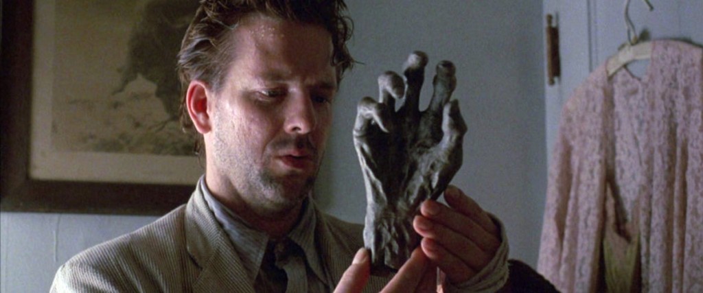 15 Best Horror Movies With Twist Endings - Cinemaholic