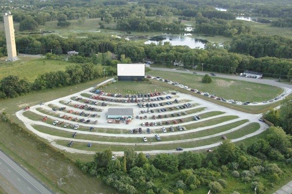 Best Drive-in Movie Theaters That Are Considered Iconic - Cinemaholic
