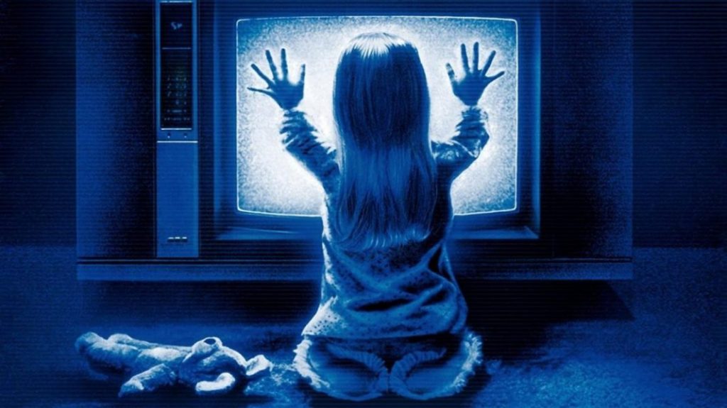 15 Best Horror Movie Posters of All Time - Cinemaholic