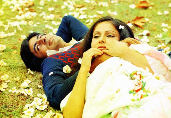 20 Best Bollywood Movies of 70s | Top Hindi Films of the 1970s