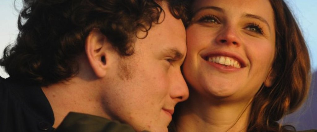 10 Best Long Distance Relationship Movies of All Time