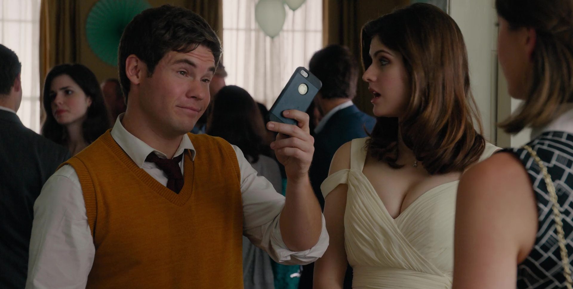 23 Best Party Movies on Netflix Right Now