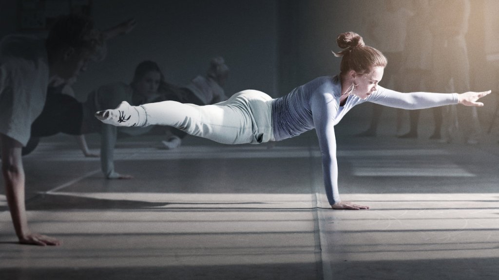 8 Best Cheerleading Movies and Shows on Netflix Right Now