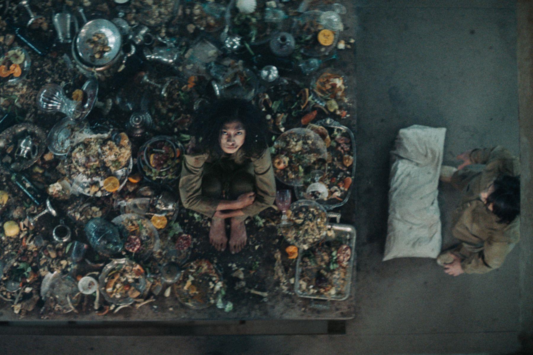 The Platform Ending, Explained | Netflix Plot Summary