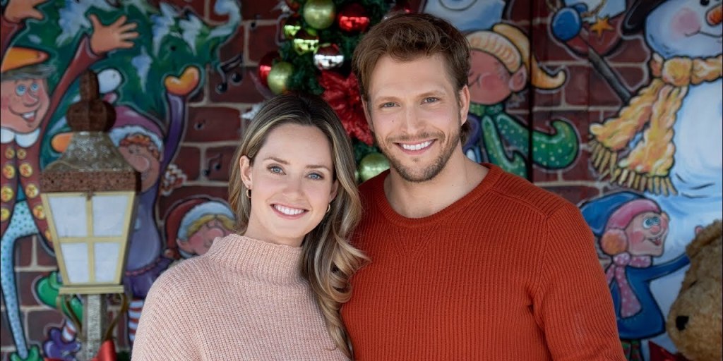 Picture a Perfect Christmas: All Shooting Locations and Cast Details