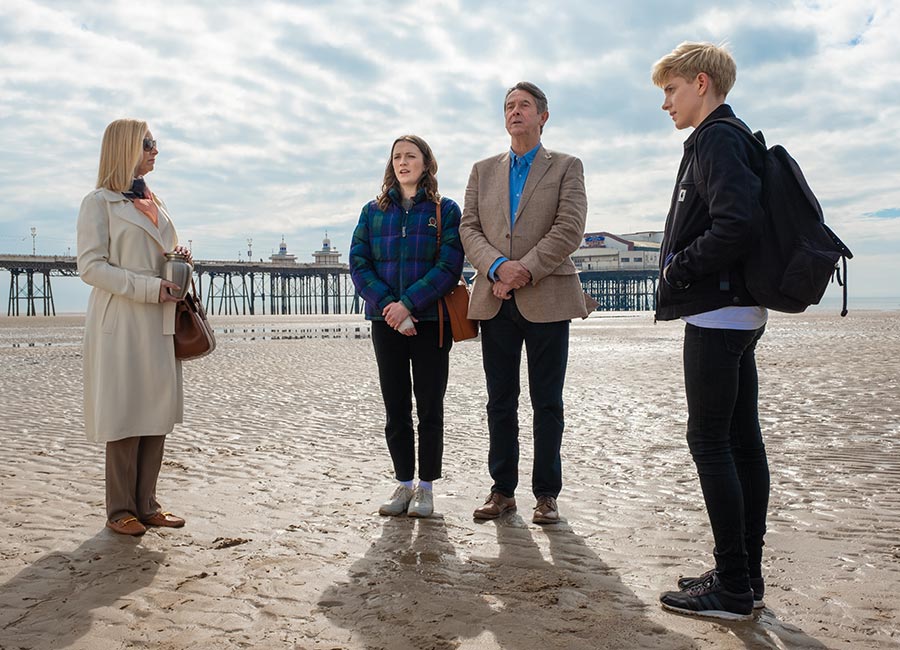 Is Feel Good a True Story? Is Feel Good Based on Mae Martin's Life?