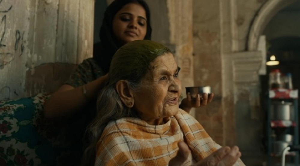 Gulabo Sitabo Ending, Explained | Amazon Prime Movie Plot Summary