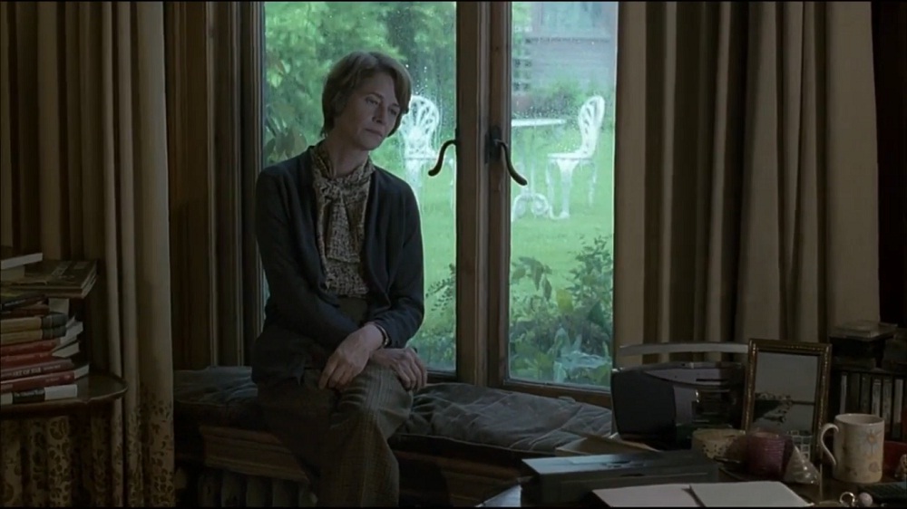 Swimming Pool Movie Ending, Explained | 2003 Plot Synopsis