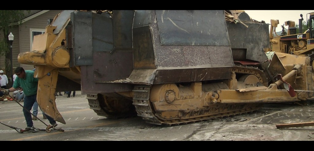 Killdozer: What is Marvin Heemeyer's Bulldozer: Komatsu d355a?