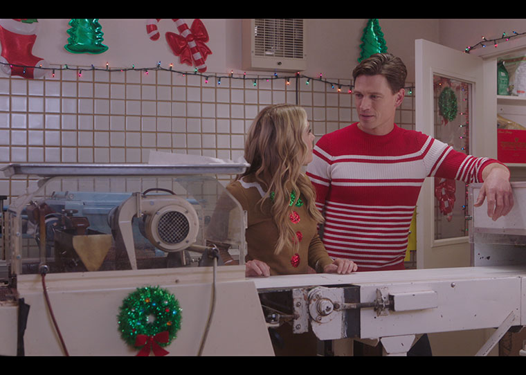 A Very Charming Christmas Town: All Shooting Locations And Cast Details