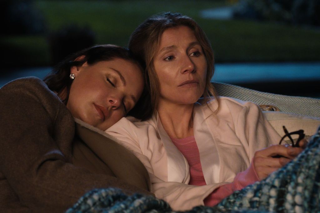 Firefly Lane Ending, Explained | Is Johnny Dead or Alive? Season 1 ...