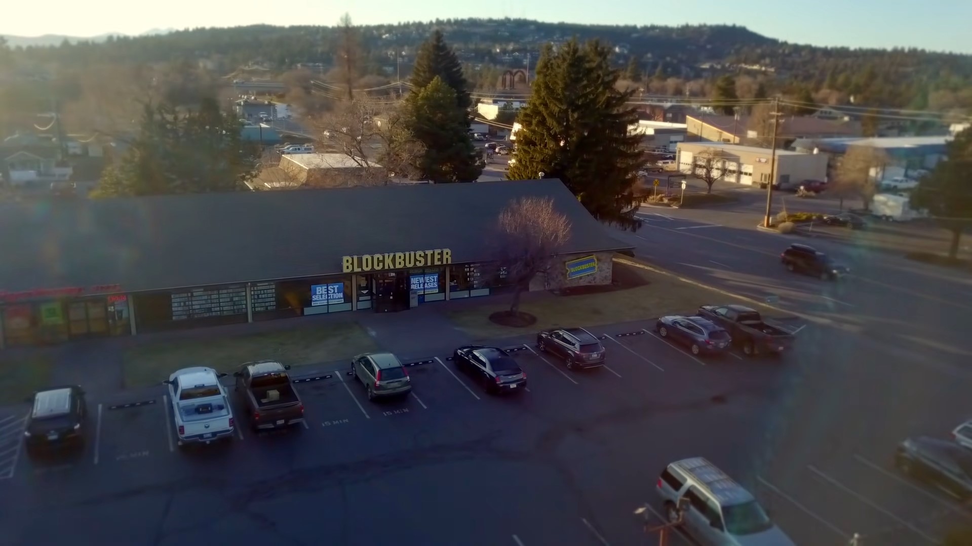 Is The Last Blockbuster Still Open? Where is The Last Blockbuster Located?