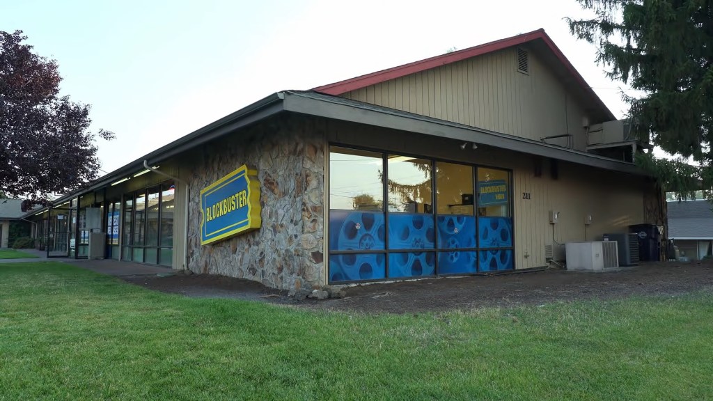 Is The Last Blockbuster Still Open? Where is The Last Blockbuster Located?