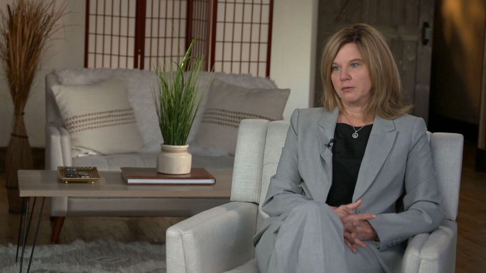 Who Are FBI Agents Lori Warren and Jeremy Resar? How Did They Solve ...