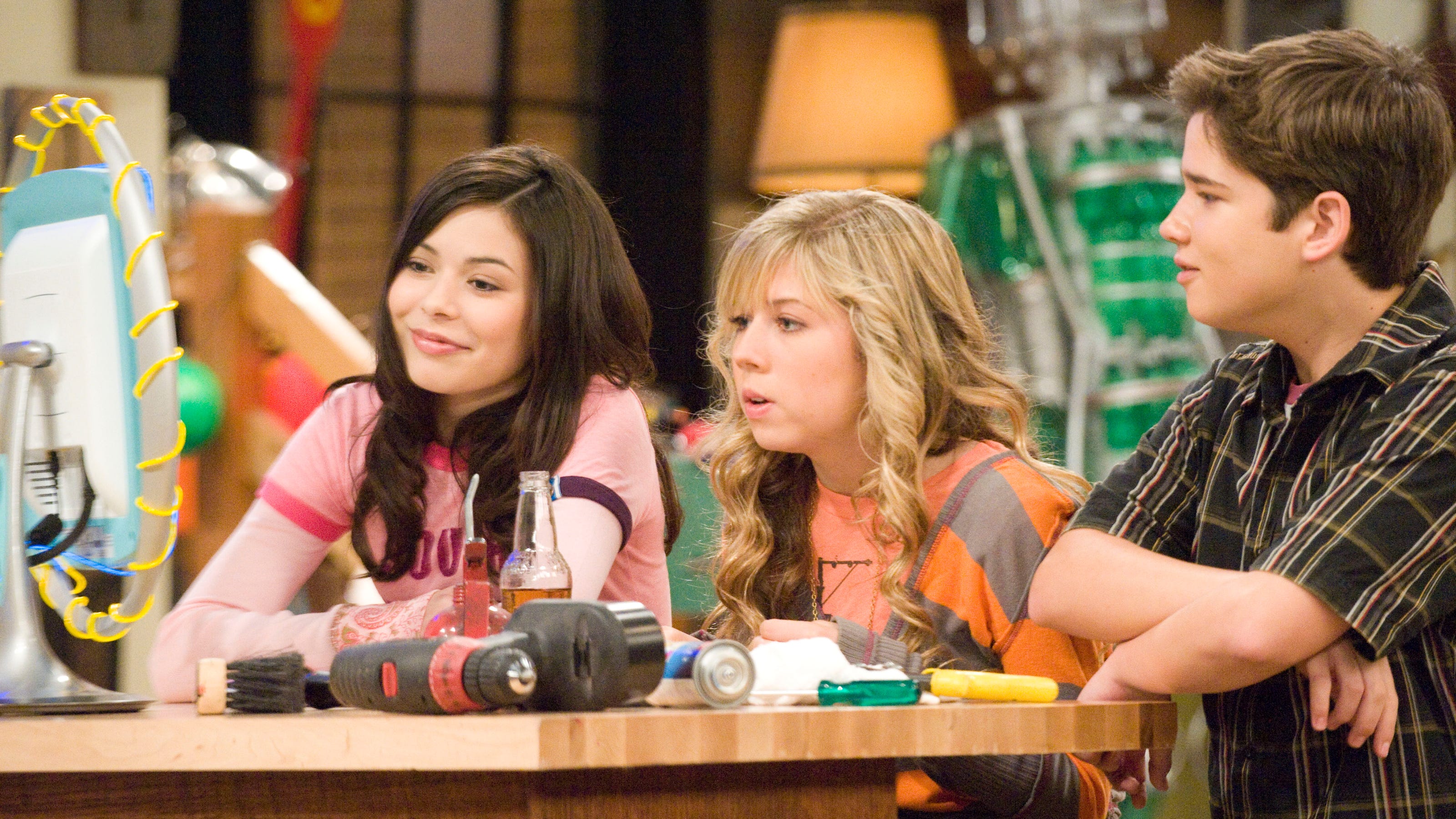 Is iCarly a True Story? Is the TV Show Based on Real Life?