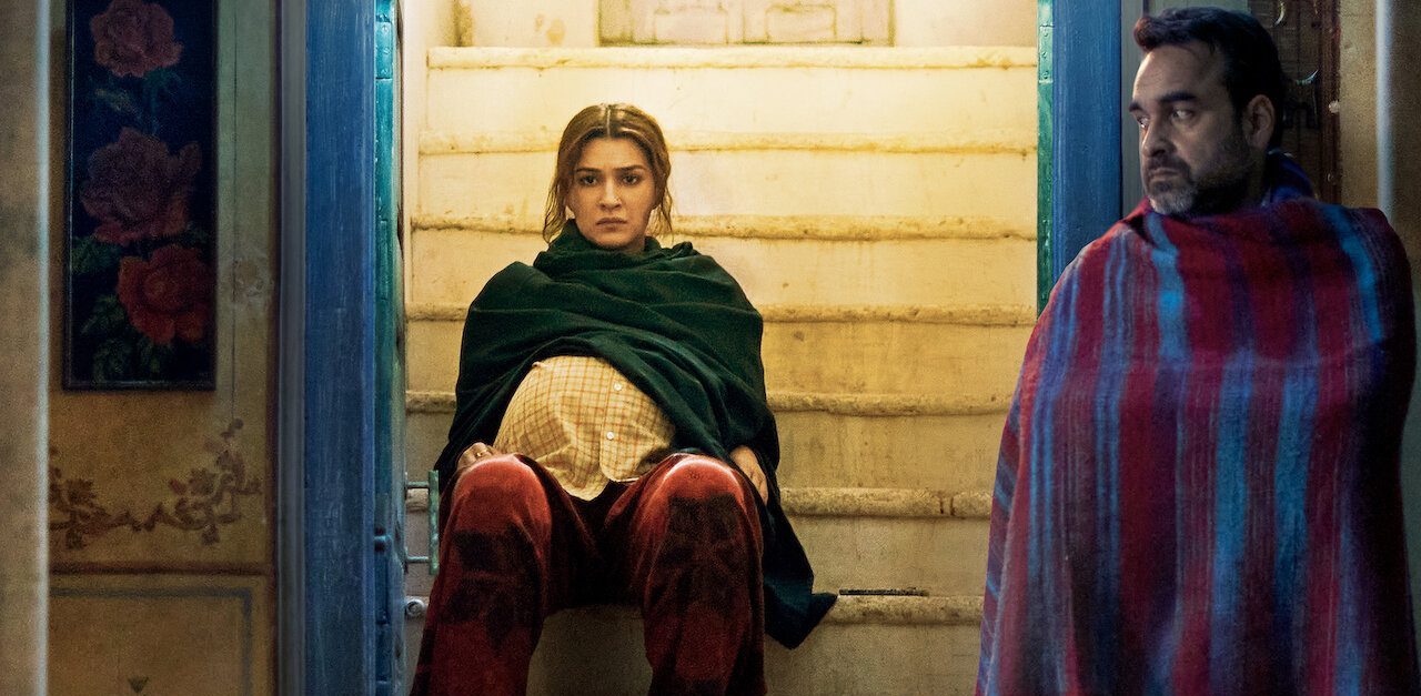 Mimi Review: A Problematic Comedy That Wastes its Potential