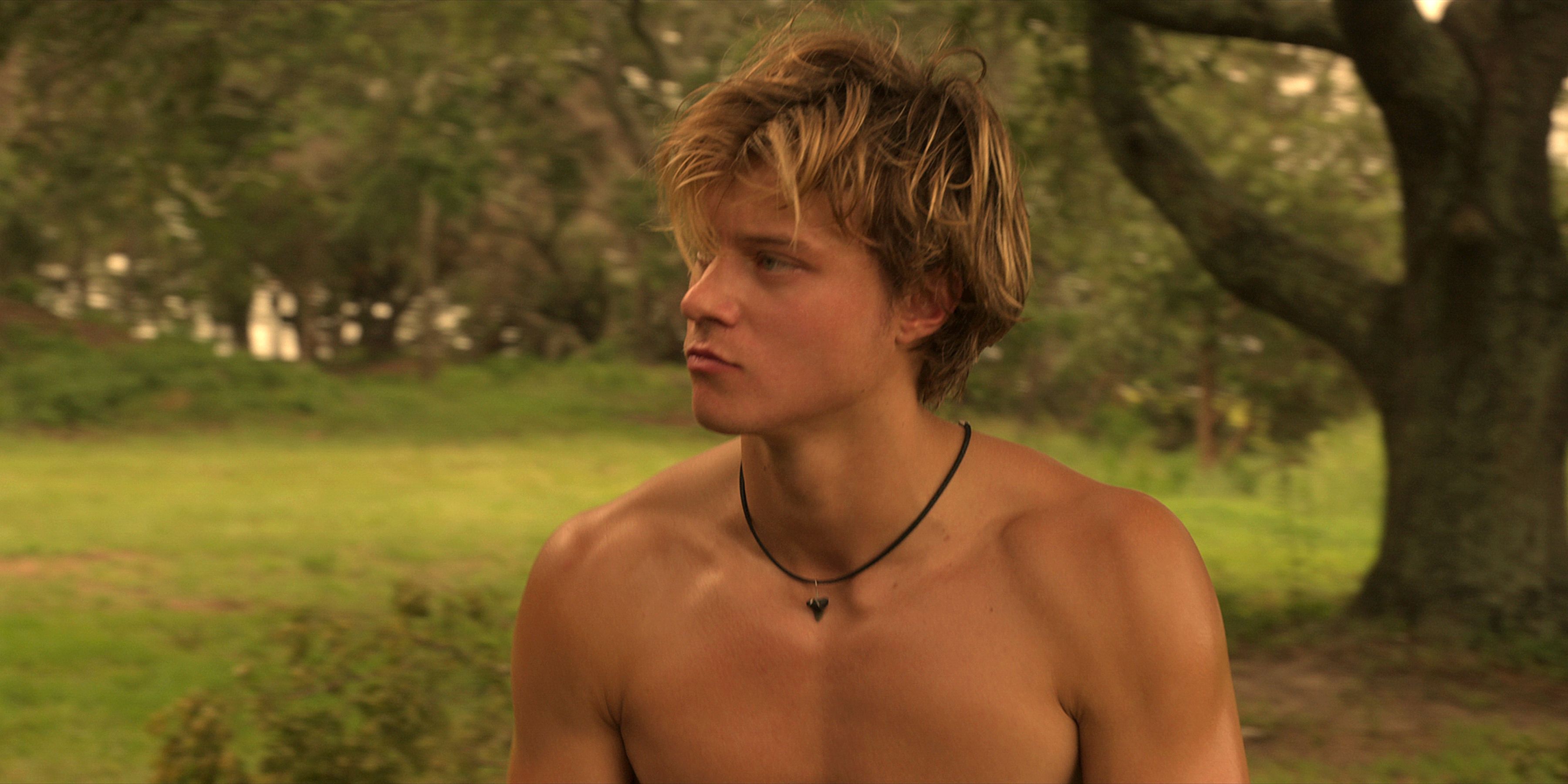 7 Best Surfing Movies and Shows on Netflix Right Now