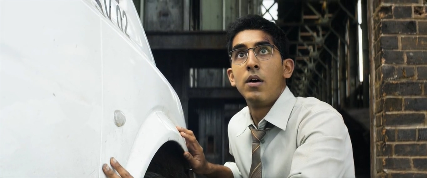 Chappie Ending, Explained: Are Deon and Yo-Landi Dead? Is The Moose ...