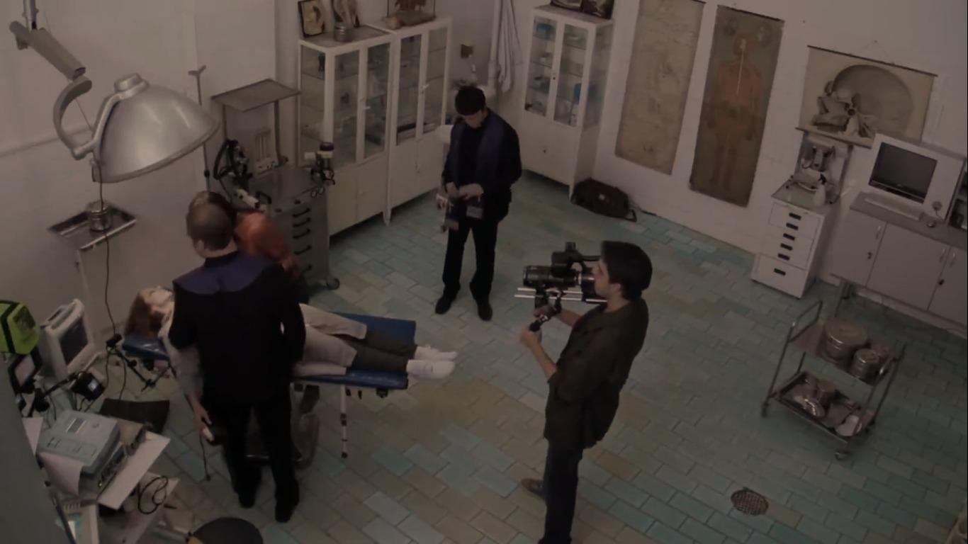 The Devil Inside Ending, Explained: Are Isabella and Cameraman Michael ...