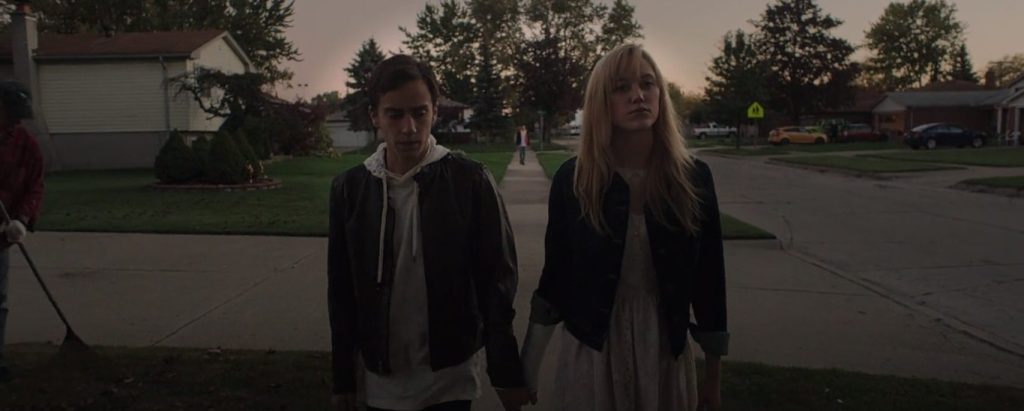 It Follows Ending, Explained: What is "It"? Are Jay, Paul, and Greg ...