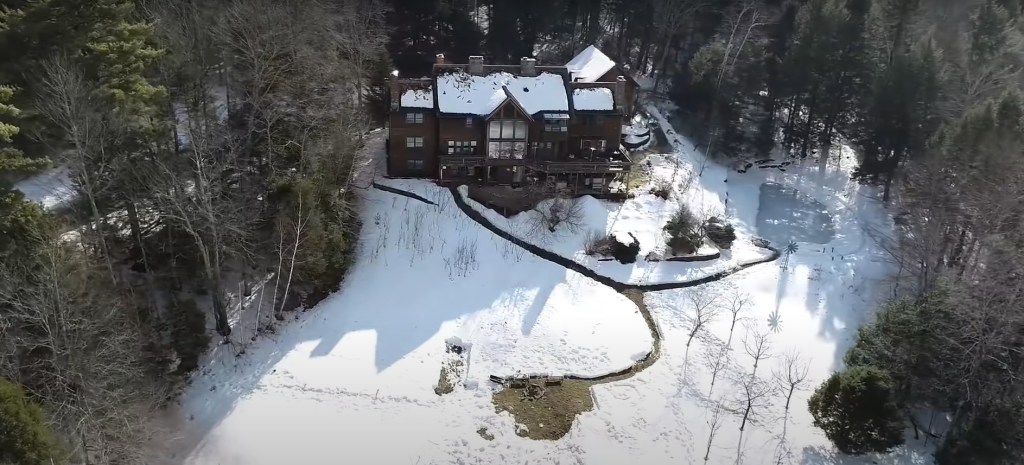 Where Is Winter House Filmed? Where is the Resort Located?