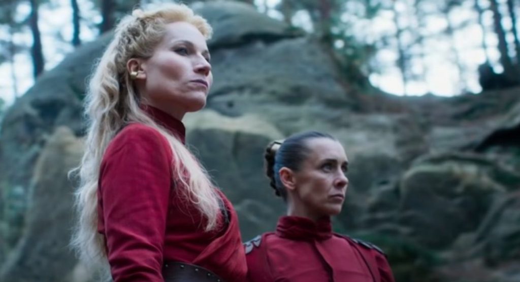 Who Are Aes Sedai in The Wheel of Time? How Many Ajahs Are in Aes Sedai?