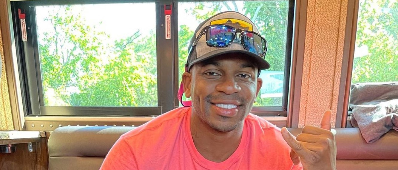 Why Does DWTS' Jimmie Allen Always Wear a Scarf and a Hat?