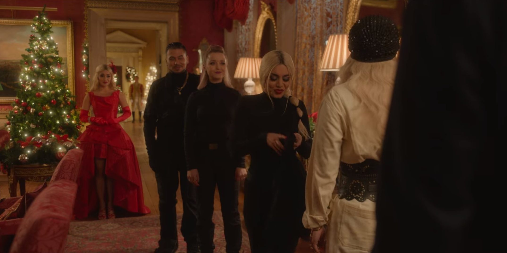 The Princess Switch 3 Ending, Explained: Do Fiona and Peter End Up ...