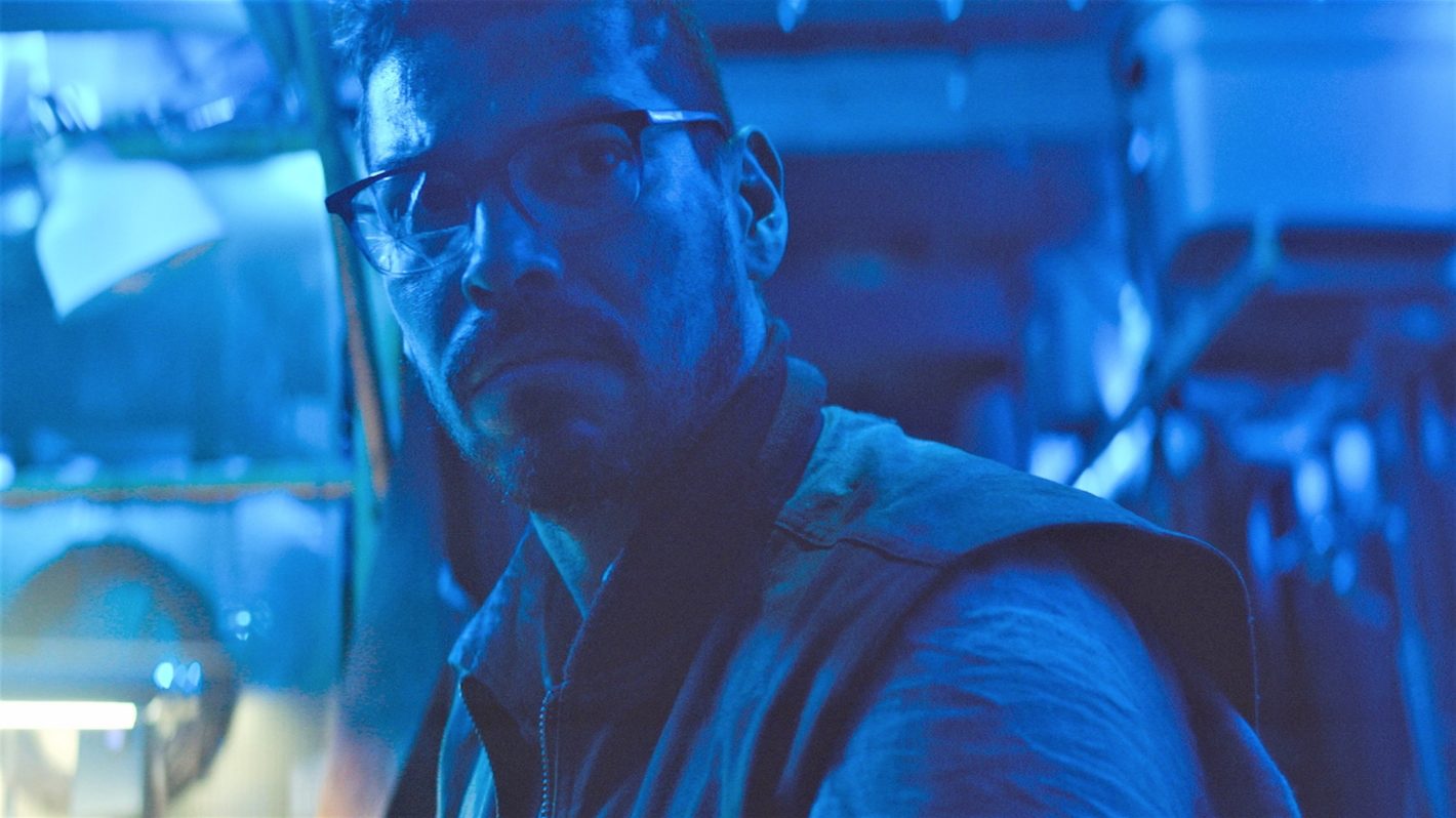 Mother/Android Ending, Explained: Is Arthur Human or Android? Is He ...