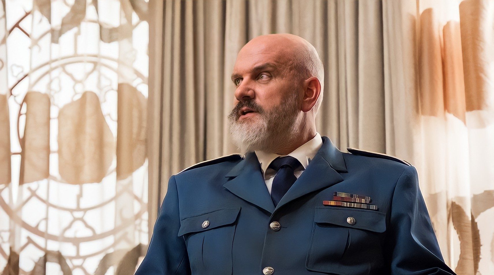 Did Mike O’Malley’s Sam Roche Leave Snowpiercer?