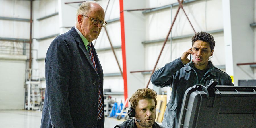 The Old Man Episode 1 and 2 Recap and Ending, Explained: Who Does ...