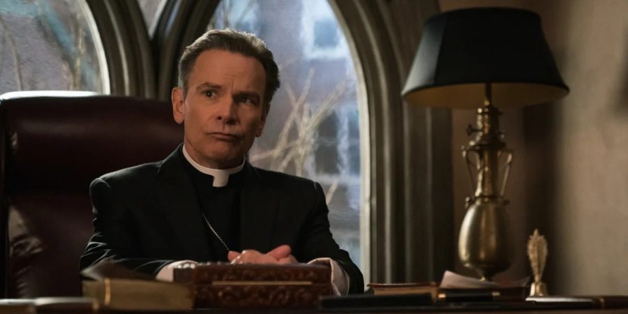 How Did Evil's Peter Scolari Die?