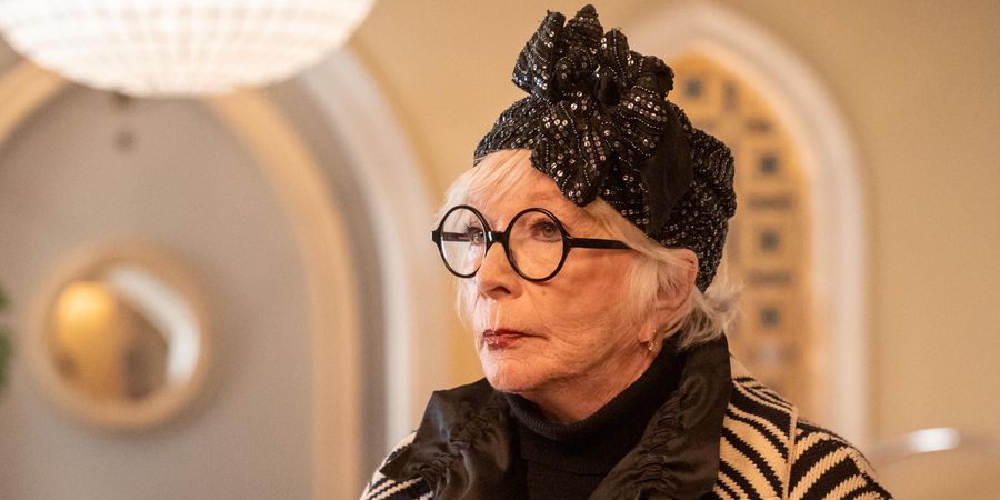 Who Is Leonora Folger in Only Murders in the Building? How Did She Get ...