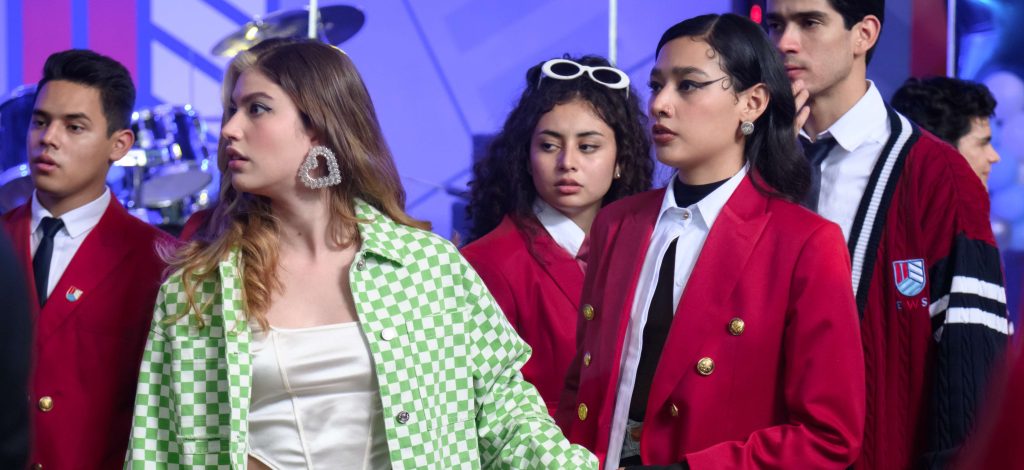 Do Andi and Emília Get Back Together in Rebelde?