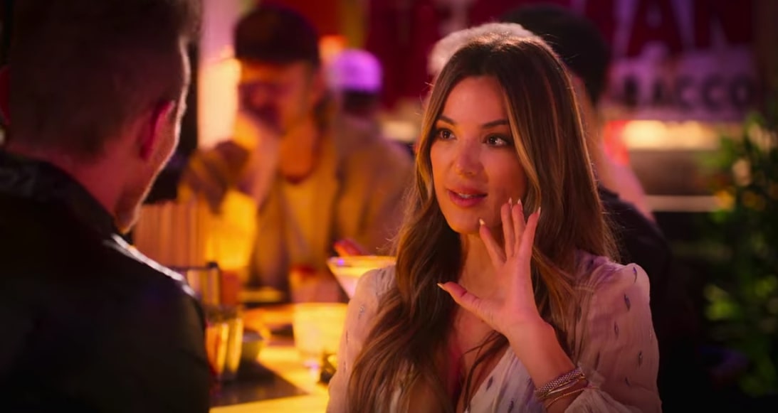 Selling the OC's Alex Hall is a Divorced, Working Mom of Two