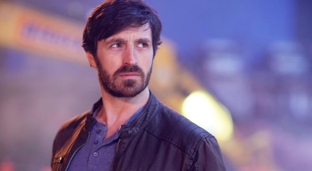 Who are Gavin's Parents in La Brea? Theories