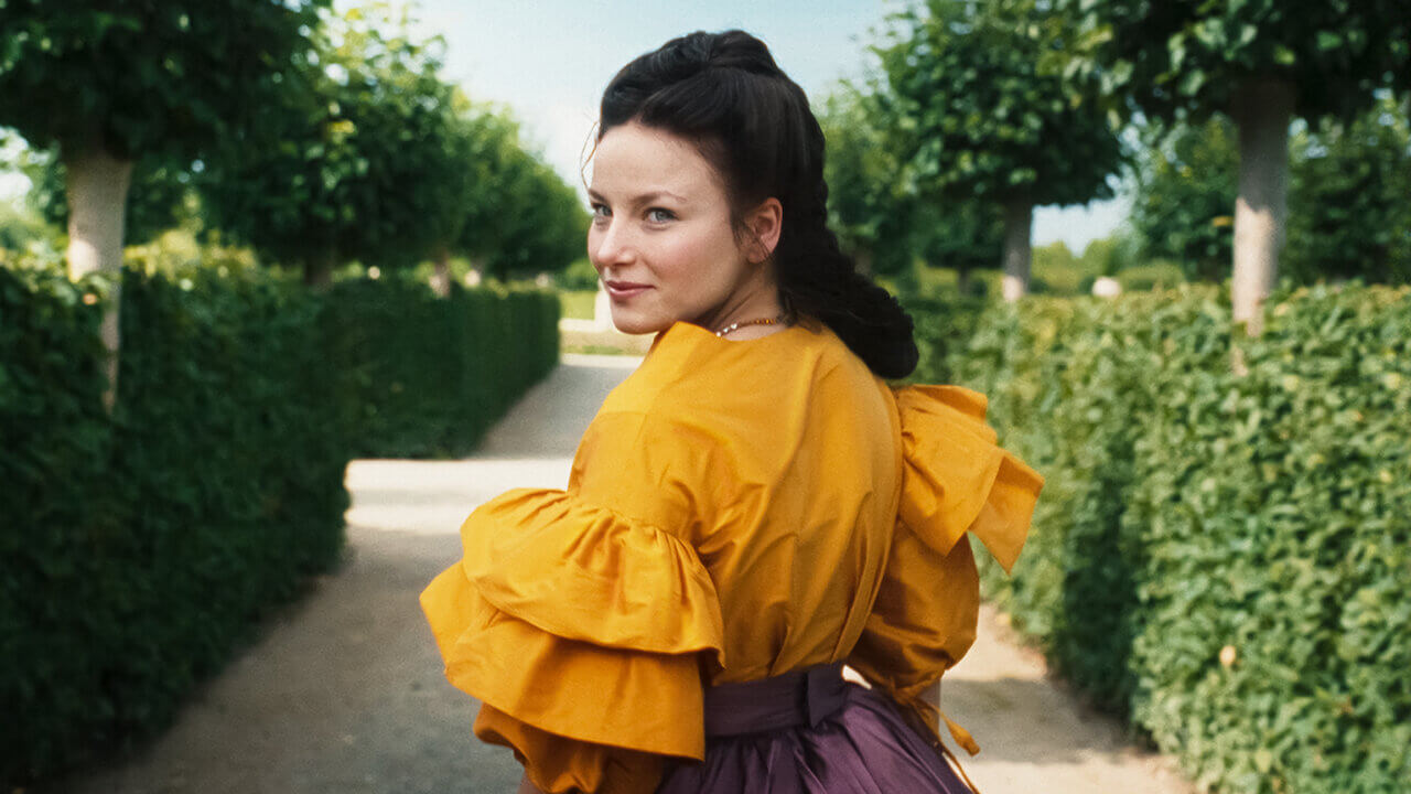 17 Best Period Shows on Netflix Right Now