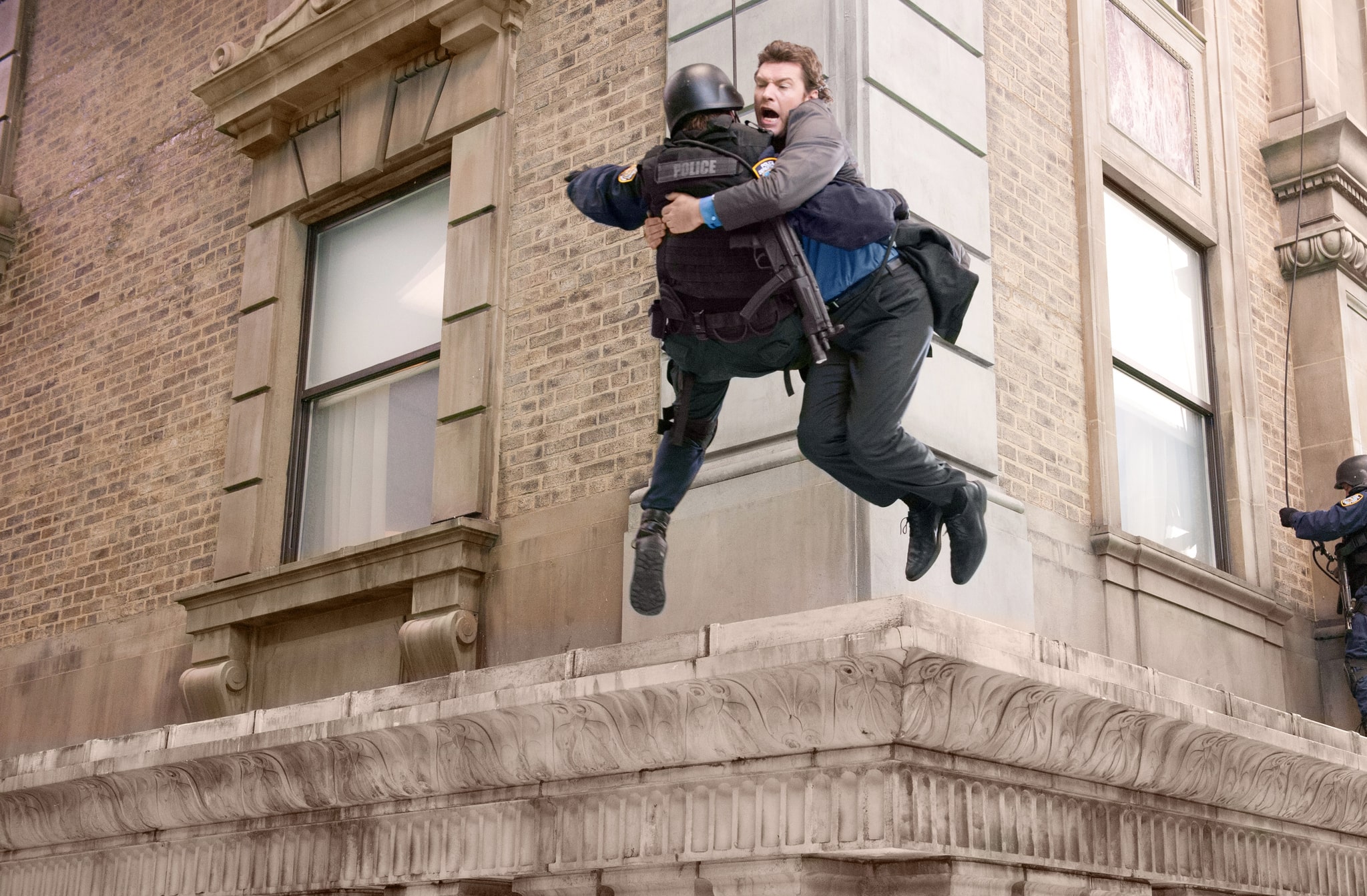 Man on a Ledge Ending, Explained: How Did Nick Cassidy Plan the Heist?