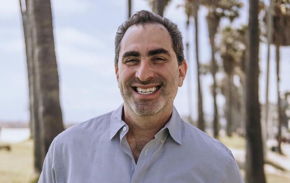 What Is Robert Kandell's Net Worth?