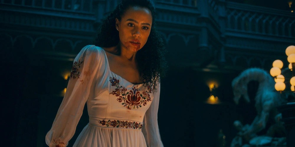 The Invitation (2022) Ending, Explained: Does Evie Escape? Is Walter Dead?