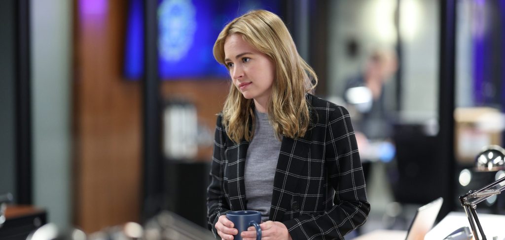 Will Laura Stensen and Mark Atlas End Up Together in The Rookie Feds ...