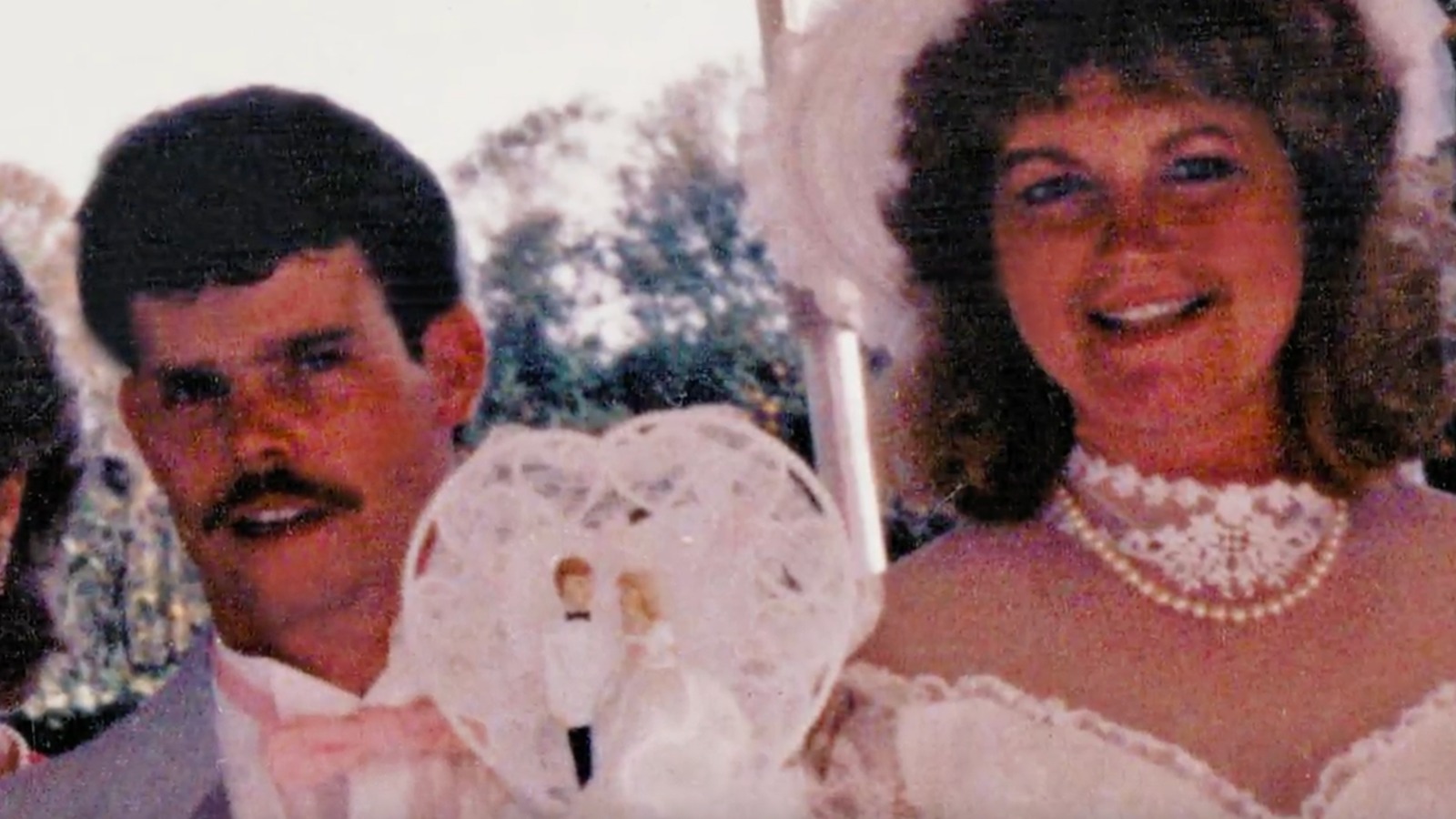 Deborah Hunnewell: Scott Erskine's Ex-Wife is Focusing on Her Family Today