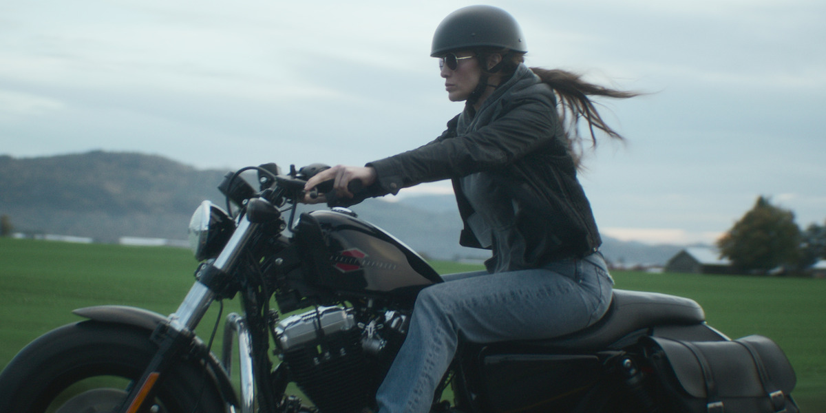 Did Jennifer Lopez Learn to Ride a Motorcycle For The Mother? What ...