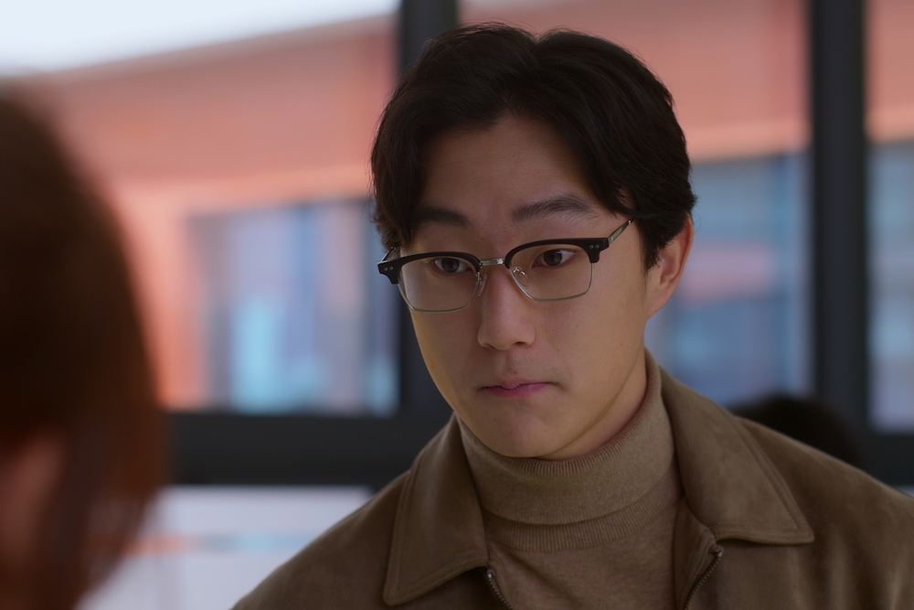 Is Professor Alex Finnerty Kitty's Brother? Who is His Father?