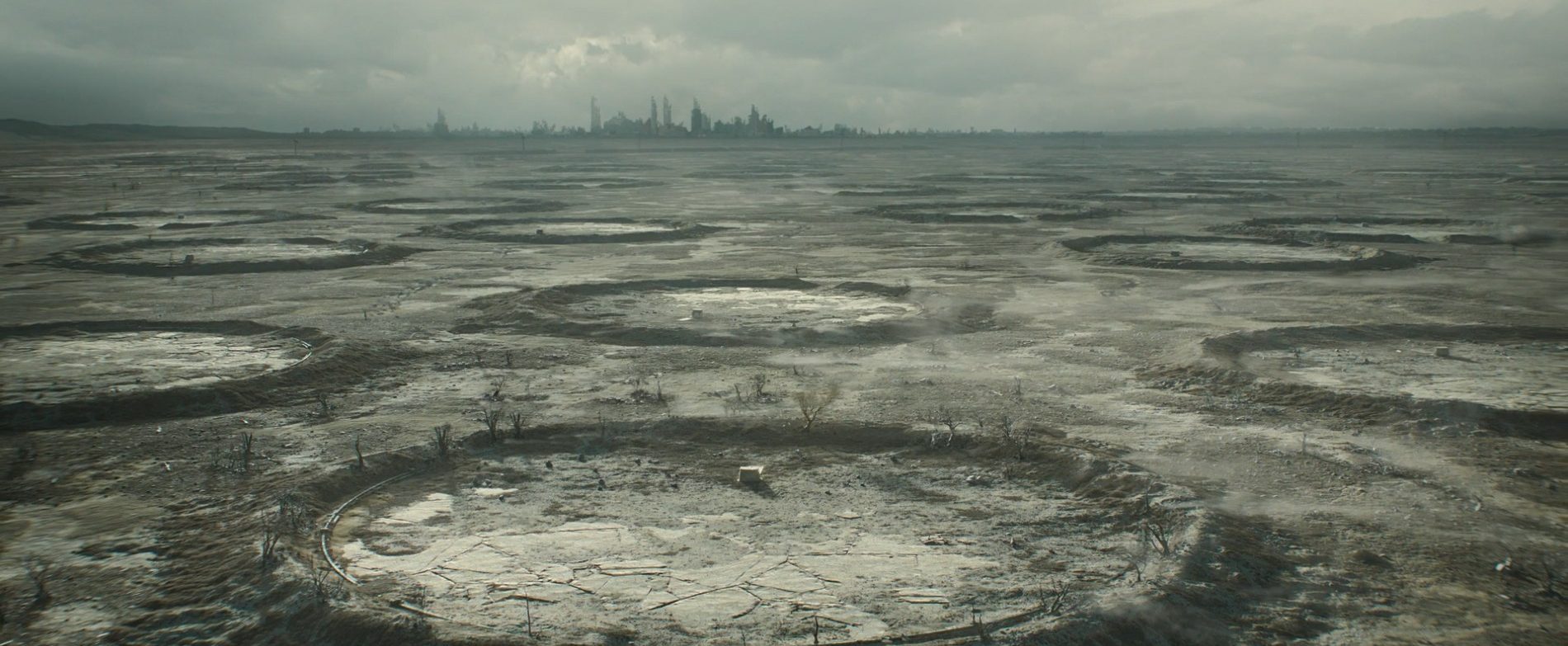 Silo Season 1 Episode 10 Ending, Explained: Is the Outer World Habitable?