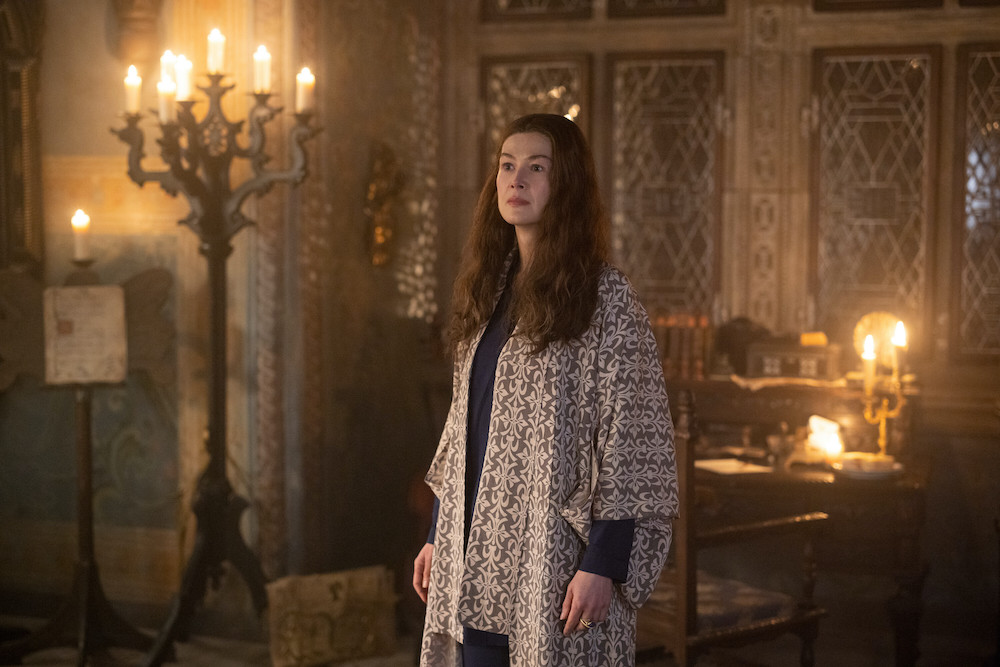 The Wheel Of Time Season 2 Episode 7 Recap How Does Moiraine Get Her