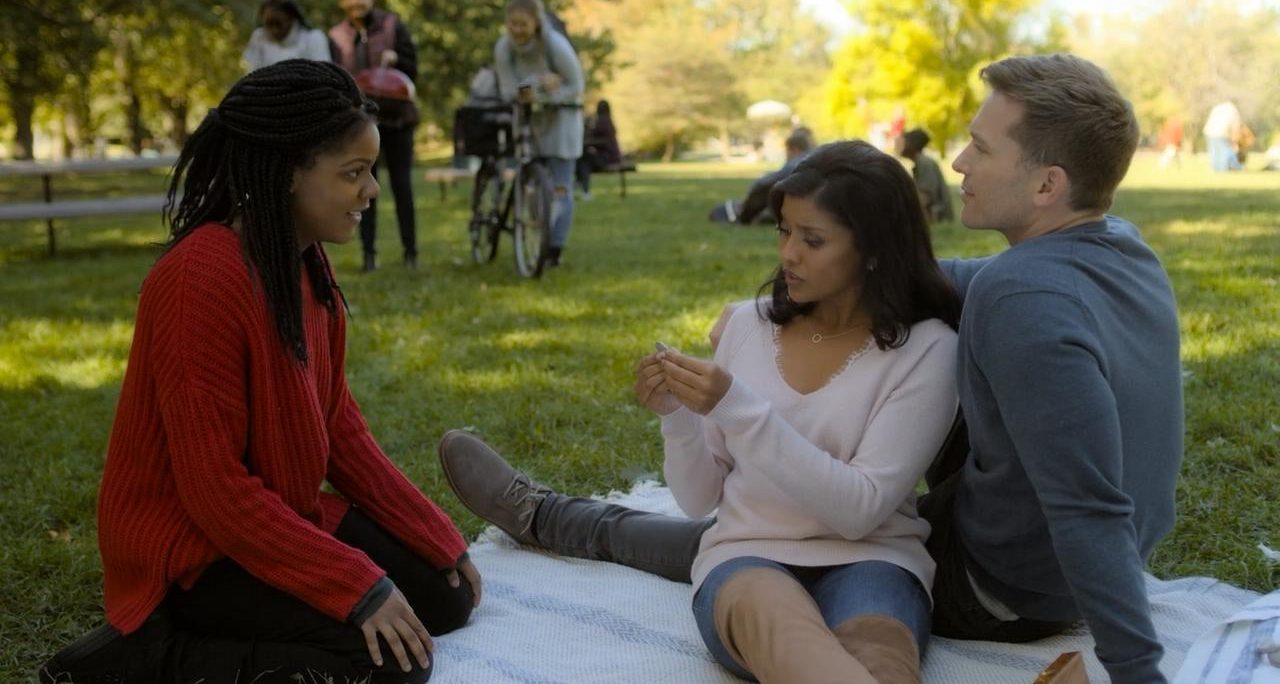 25 Best Hallmark-Like Christmas Movies on Netflix Right Now