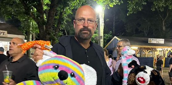 Jason Hawes: The Ghost Hunters Host is Happily Married and Has Six Kids