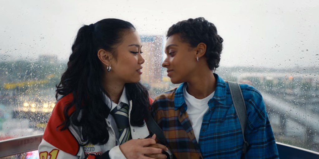 Do Mia and Carli End Up Together in Everything Now?